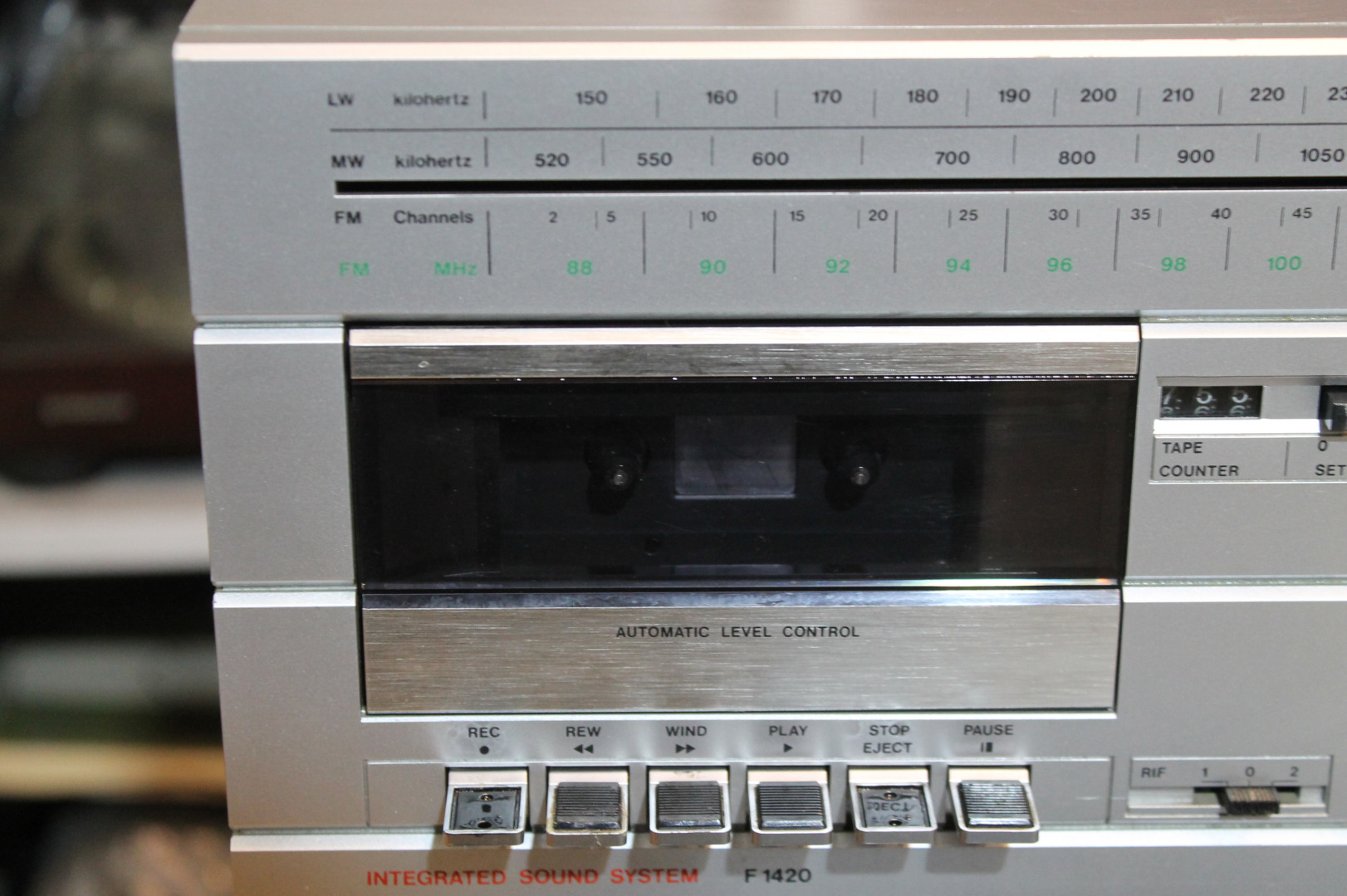 Philips F 1420 / Hi-Fi Аудиотехника